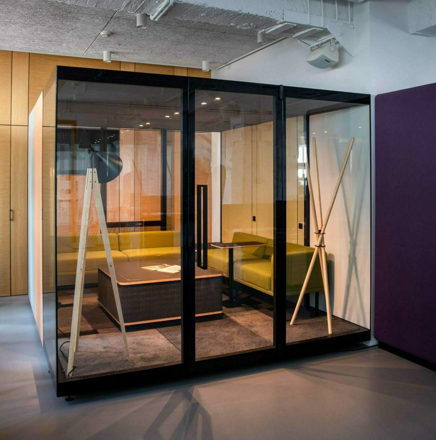 How to Match Your Booth Design with your Workplace